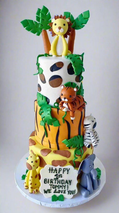 Order Your Custom Dream Cake Today | Celebrity Cake Studio®