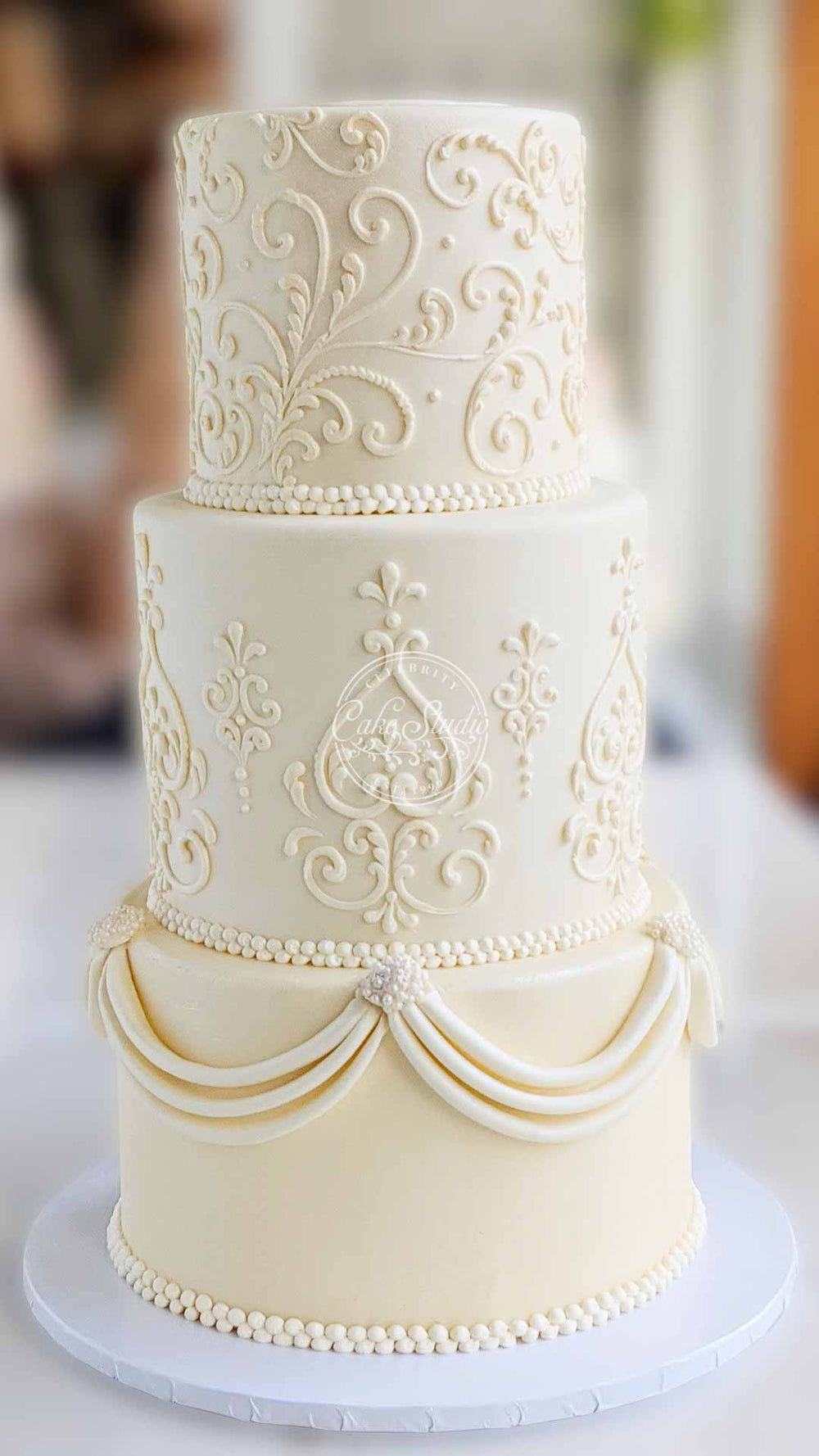 Wedding Cakes | Create Your Wedding Cake with Celebrity Cake Studio®
